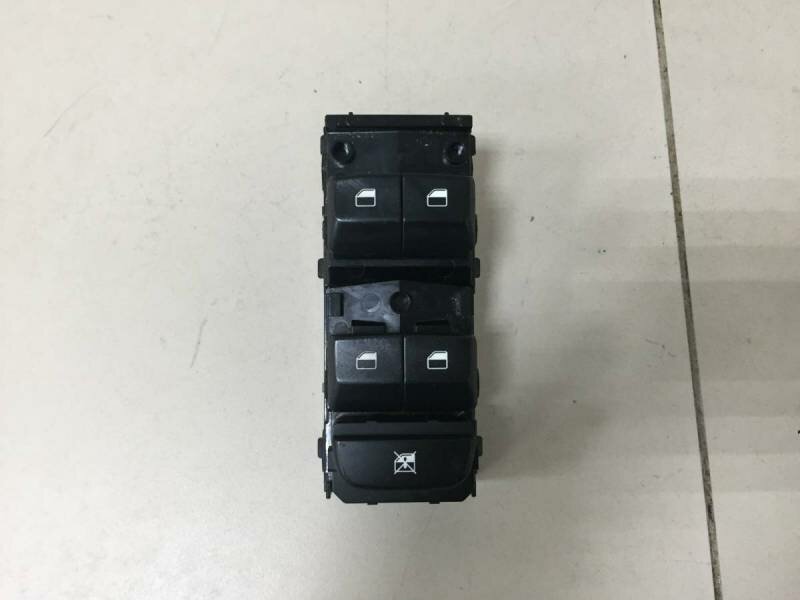 Блок управления стеклоподъемниками Kia Ceed СВ 2018 кат.номер: 93570J7200 93571J7100