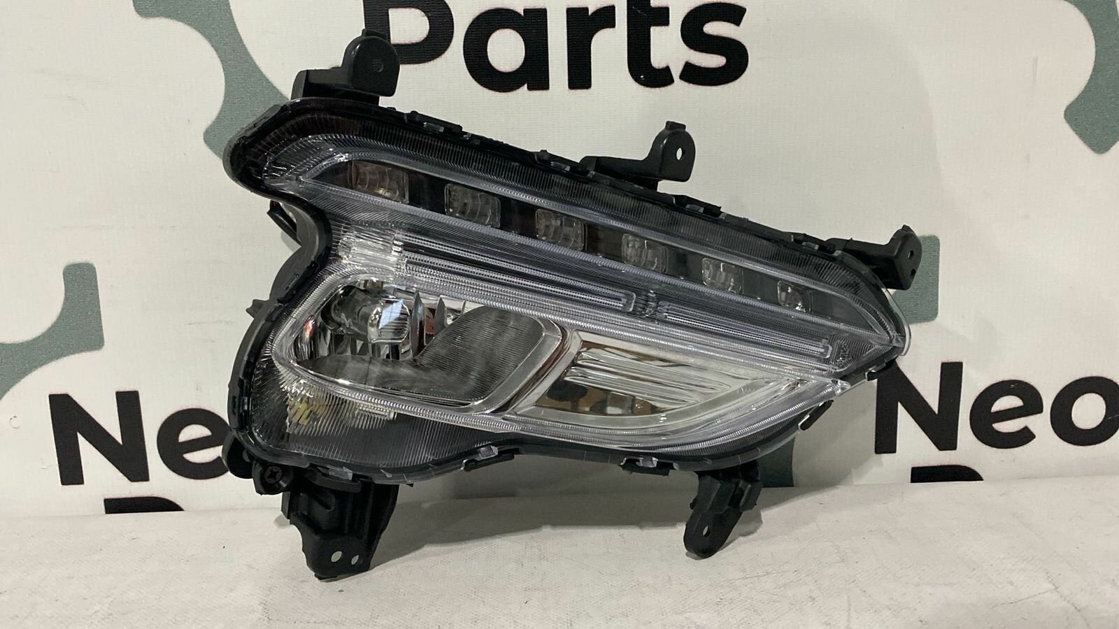 ПТФ правая (LED) Hyundai Santa Fe 3 DM 15-18