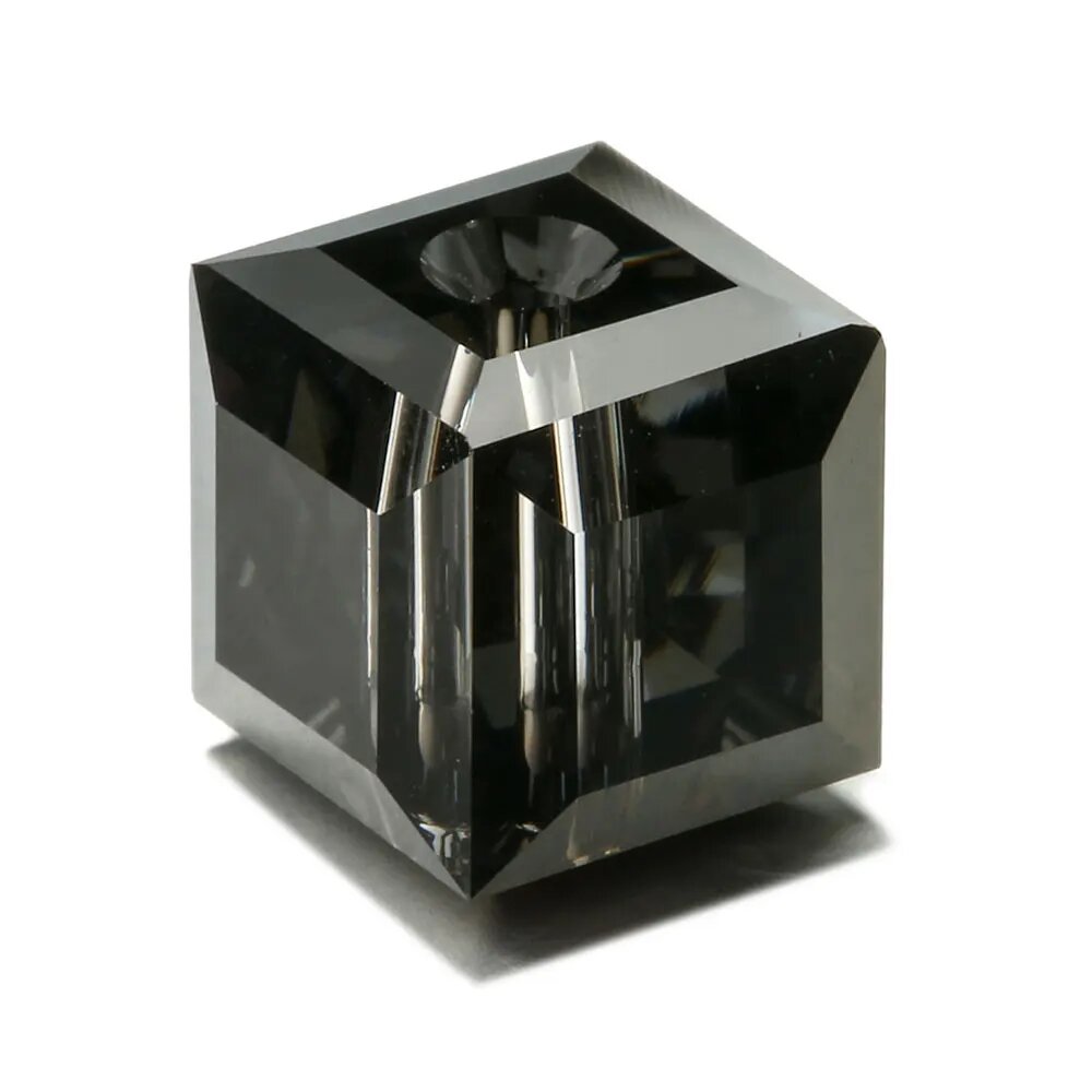 Кубические бусины Swarovski 5601 6mm (1 piece), Crystal (001 SINIB)