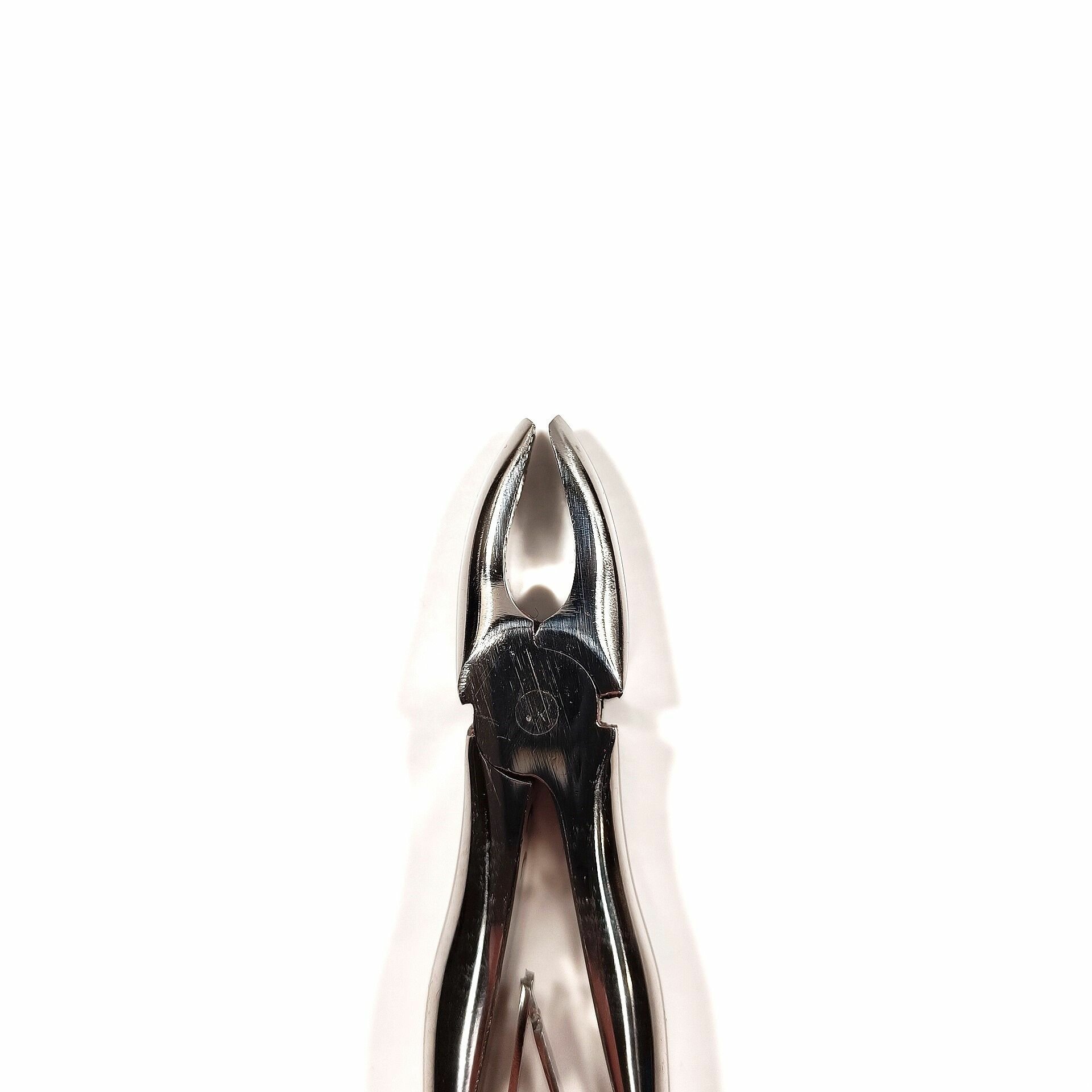 Щипцы для удаления молочных зубов, s-образные несходящиеся, без шипиков