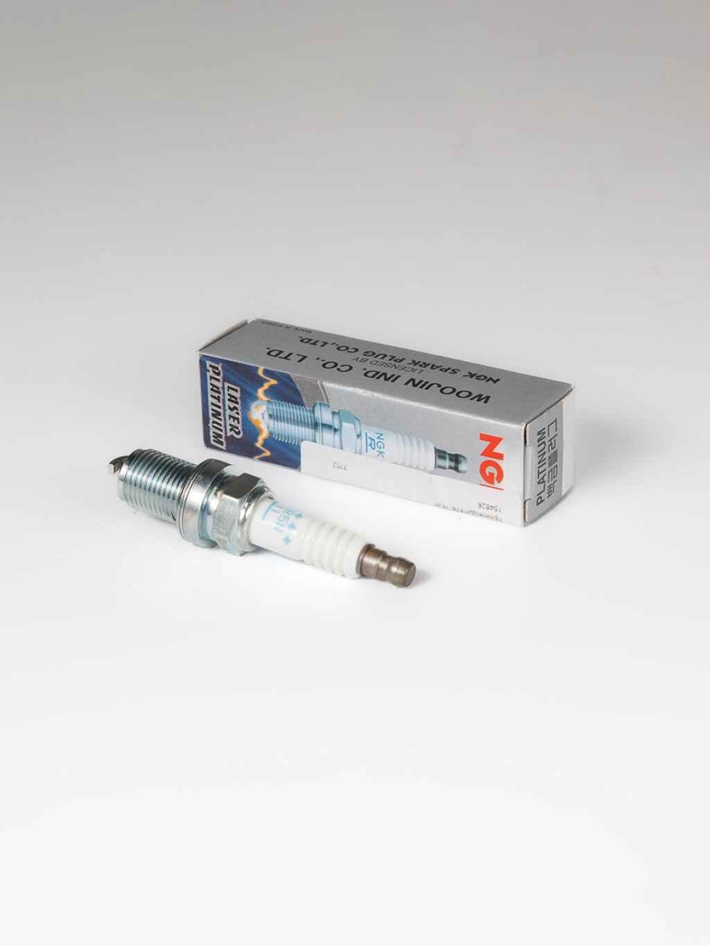 Свеча зажигания Pt PFR5N-11 NGK 5838