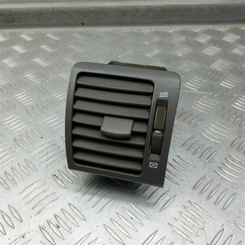 Б/У Дефлектор воздушный Kia Sorento 1 BL / Киа Соренто 1 BL 2.5 D4CB 145Л.С 2003