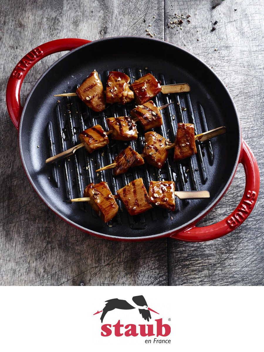 Сковорода-гриль чугунная Staub с 2 ручками 22 см, цвет вишневый