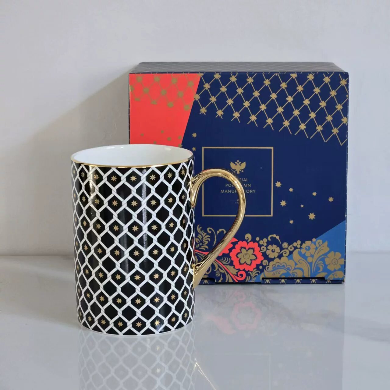 Кружка из костяного фарфора – элегантный подарок для женщин