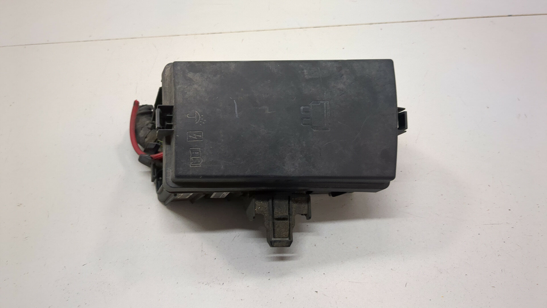 Блок предохранителей Volkswagen Tiguan Б/У