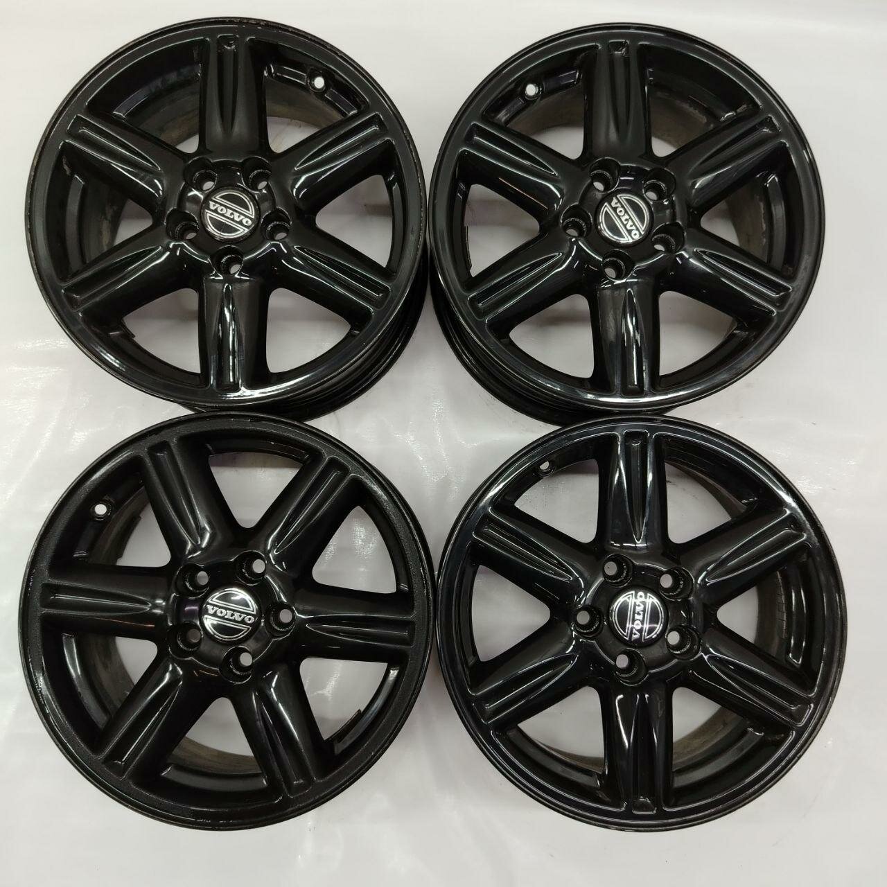 Комплект (4 шт) колесных дисков Volvo 16x7 PCD 5x108 D67.1 ET49 (оригинал)