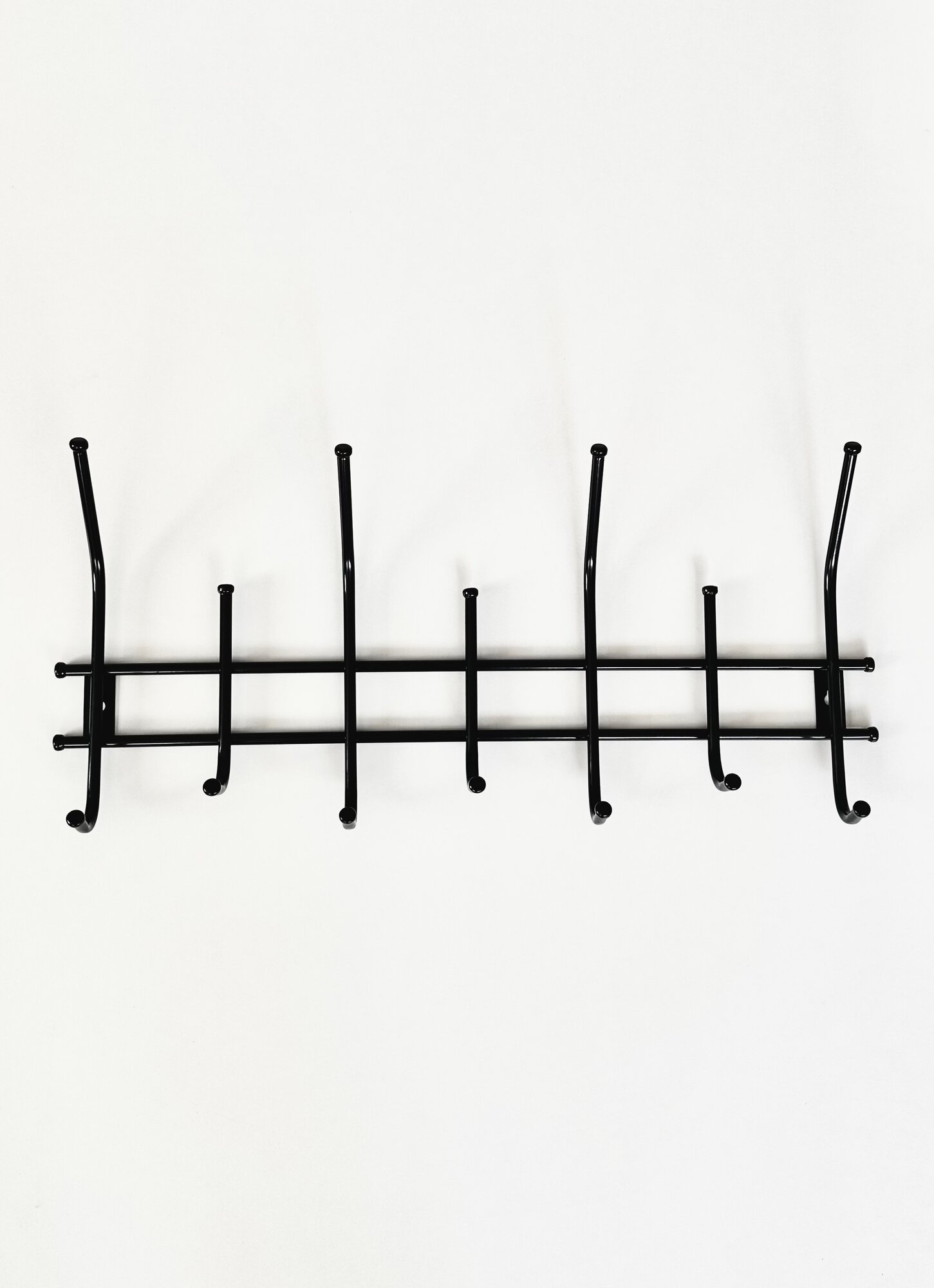 Вешалка настенная ТИТАН металлическая, 7 крючков, 4 рожка, черная