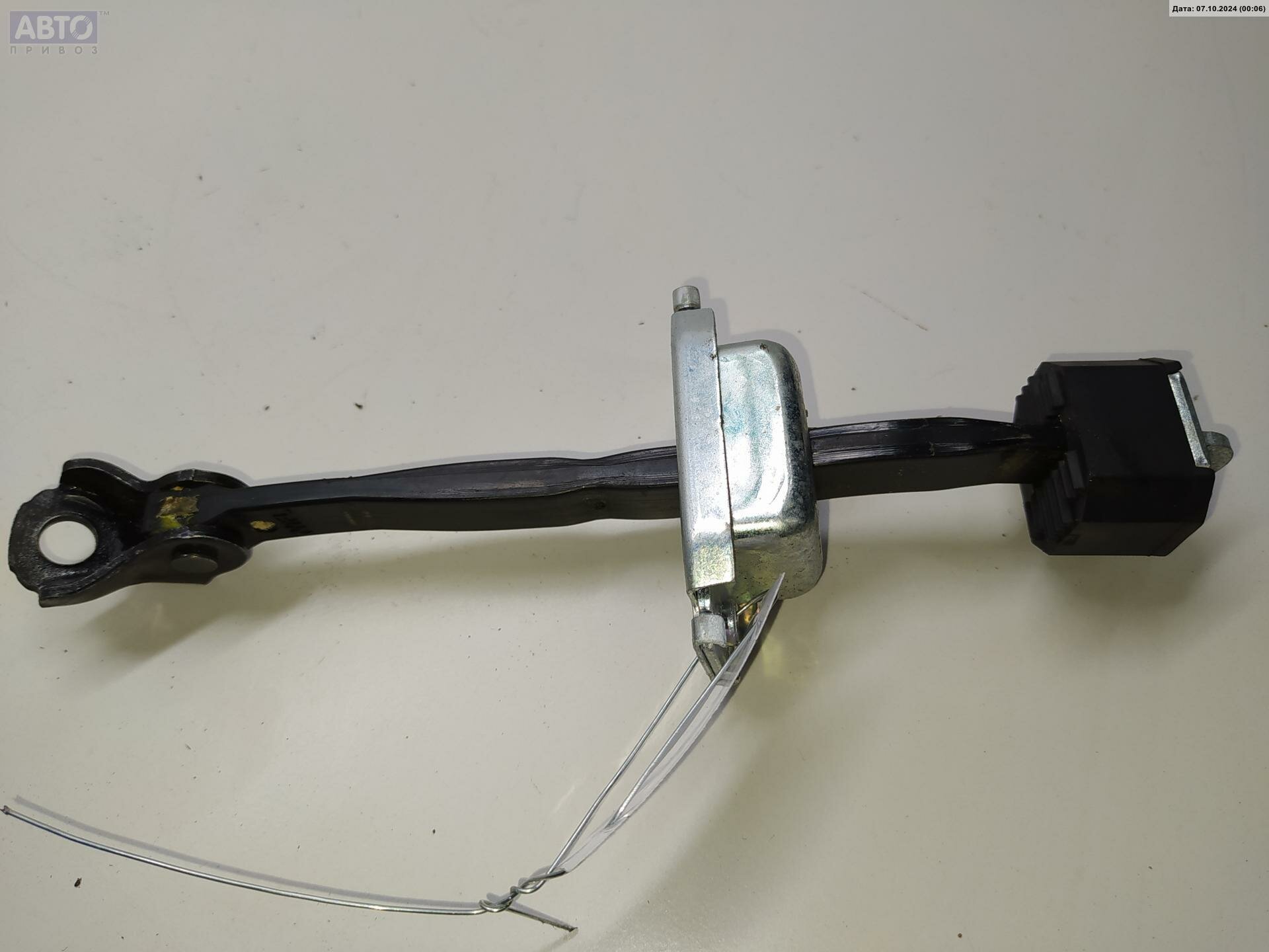 Ограничитель открывания двери передней Honda HR-V (2015- )