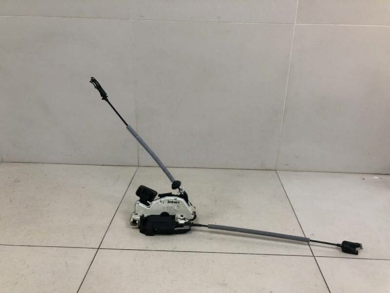 Замок двери передней правой Volkswagen Polo Sed RUS 2011 кат.номер: 6RF837016