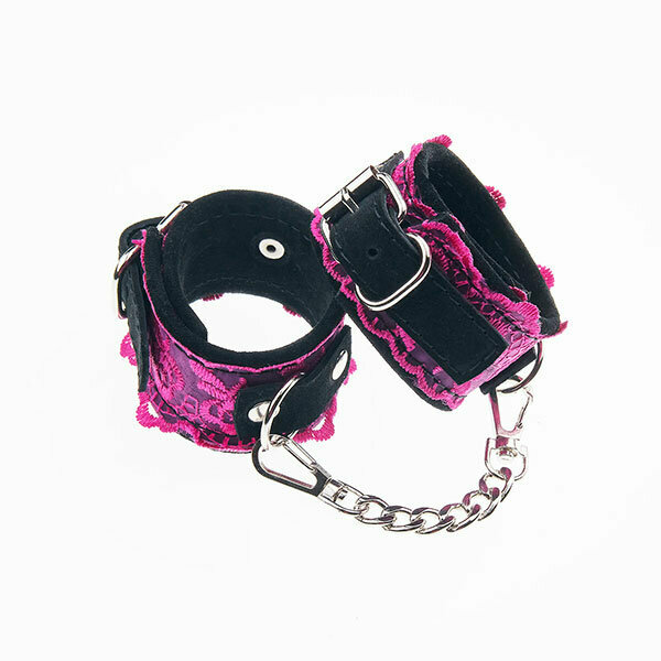 Наручники Леди, замшевые, чёрные/фуксия INDIGO Наручники Леди, замшевые, чёрные/фуксия