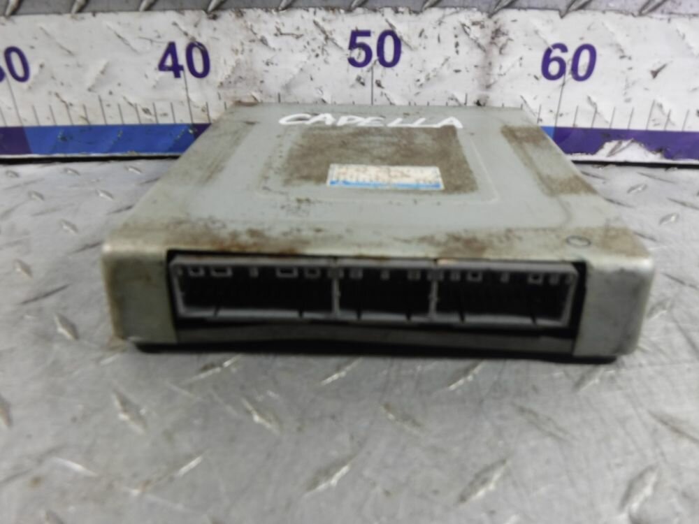 Блок управления двигателем Mazda Capella FP2318881A