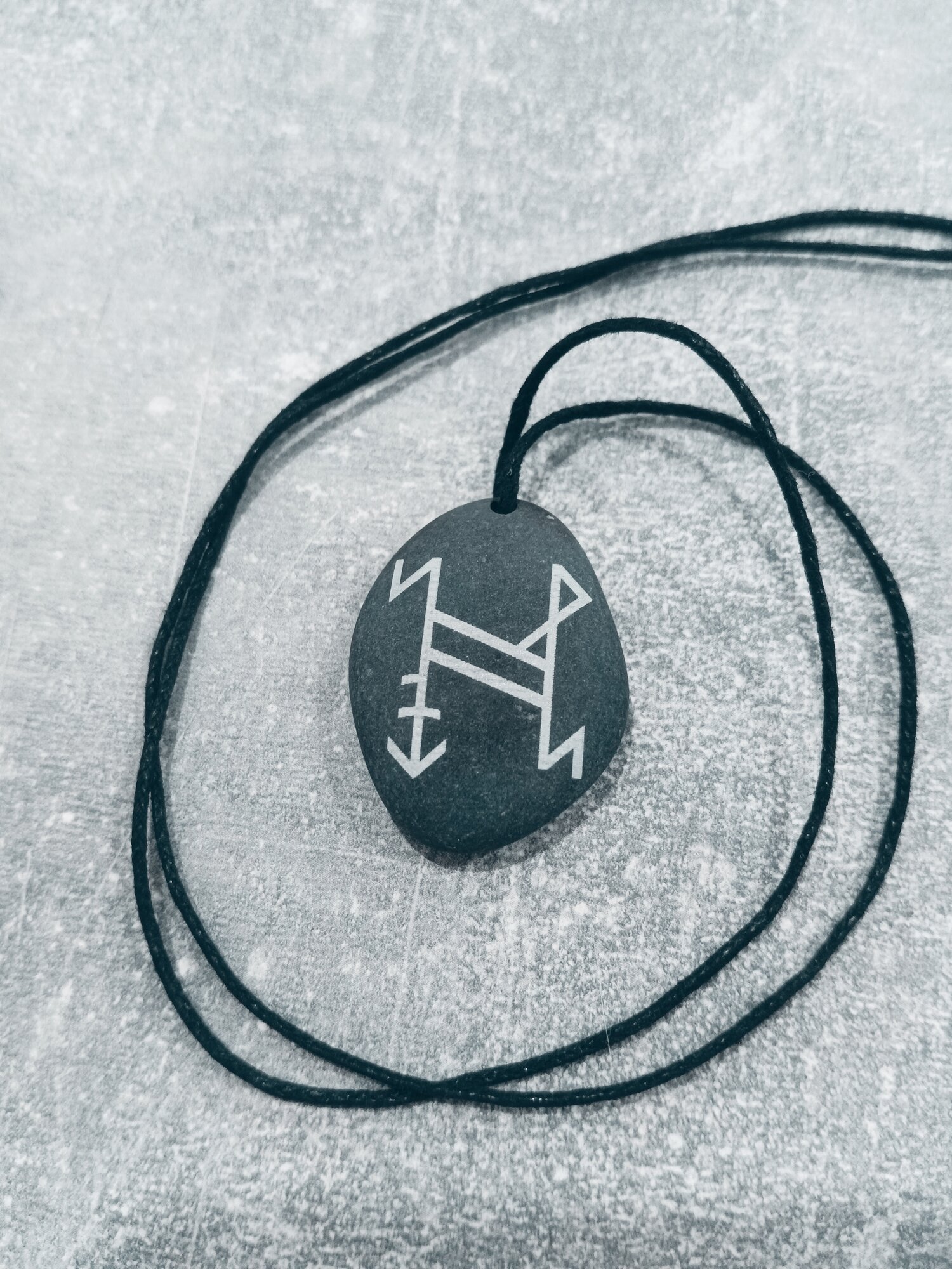 Оберег на похудение, Избавление от лишних килограмм (гравировка натуральный камень)