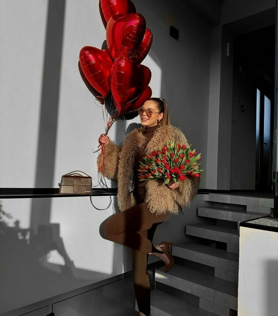 Связка шаров в форме сердец "Для красивой девушки"