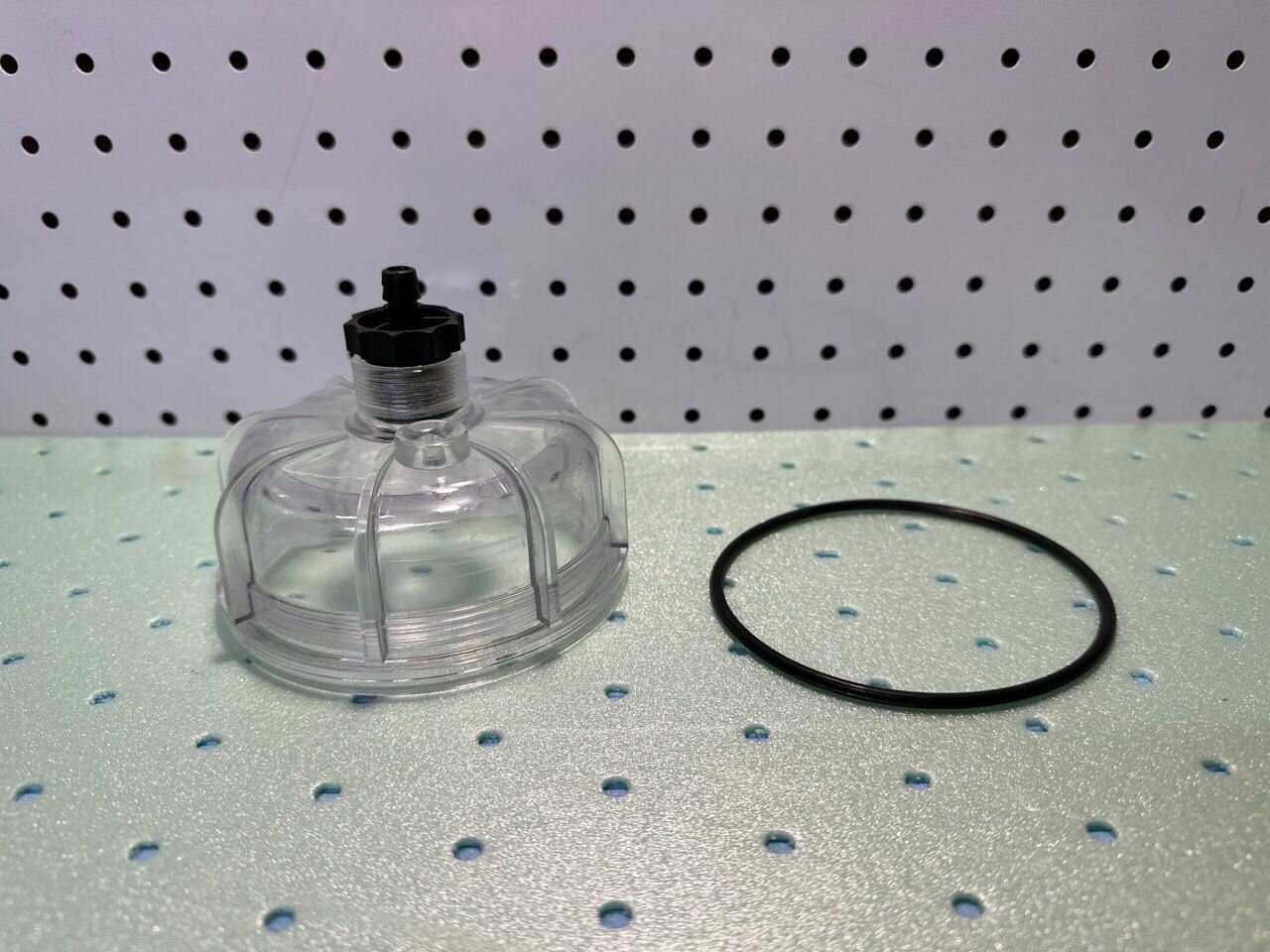 Стакан топливного фильтра Scania P-series 4 серия (фильтра-сепаратора) (скания)