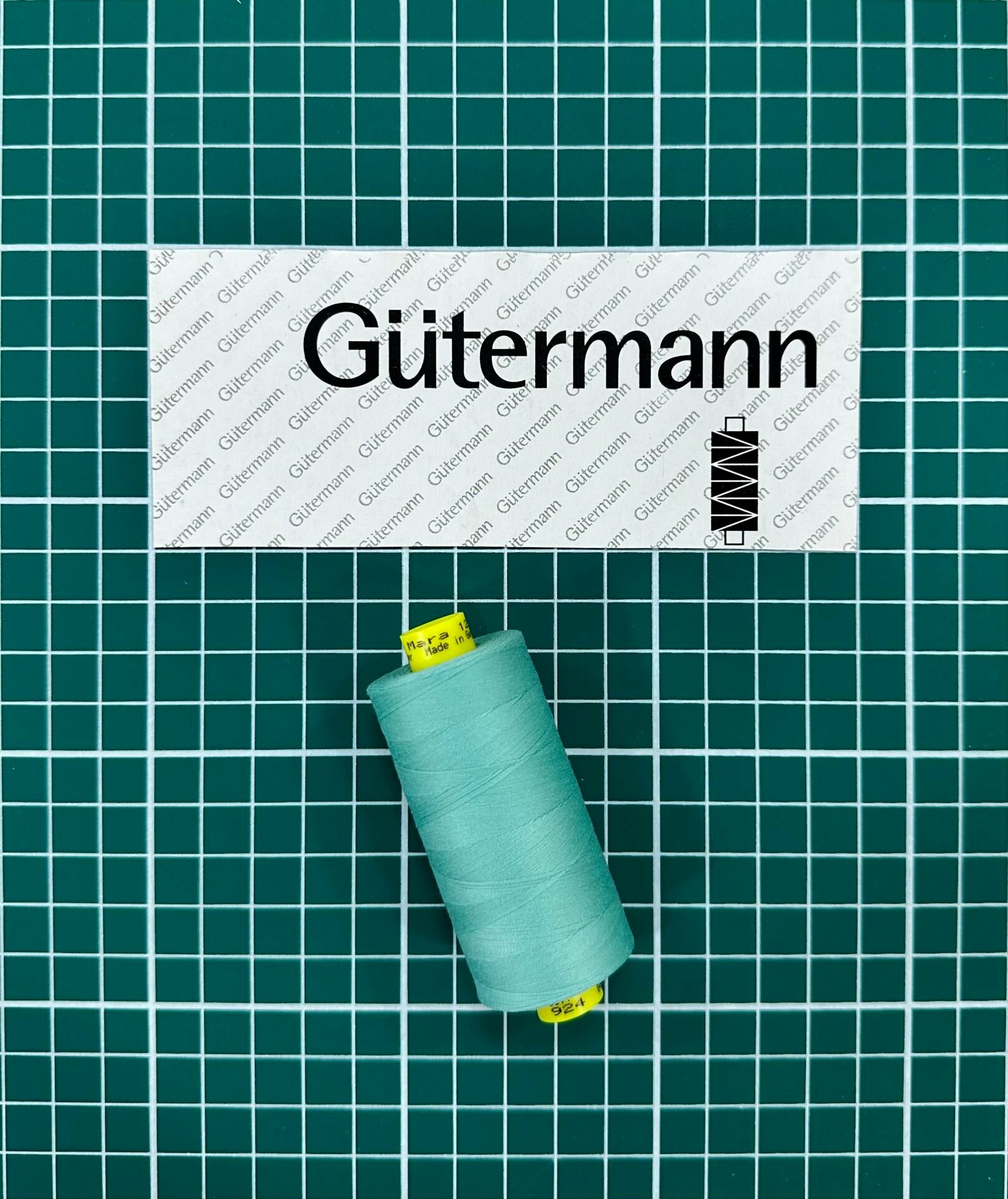 Gutermann Mara 120; col: 924 (1000 м) Нитки для шитья