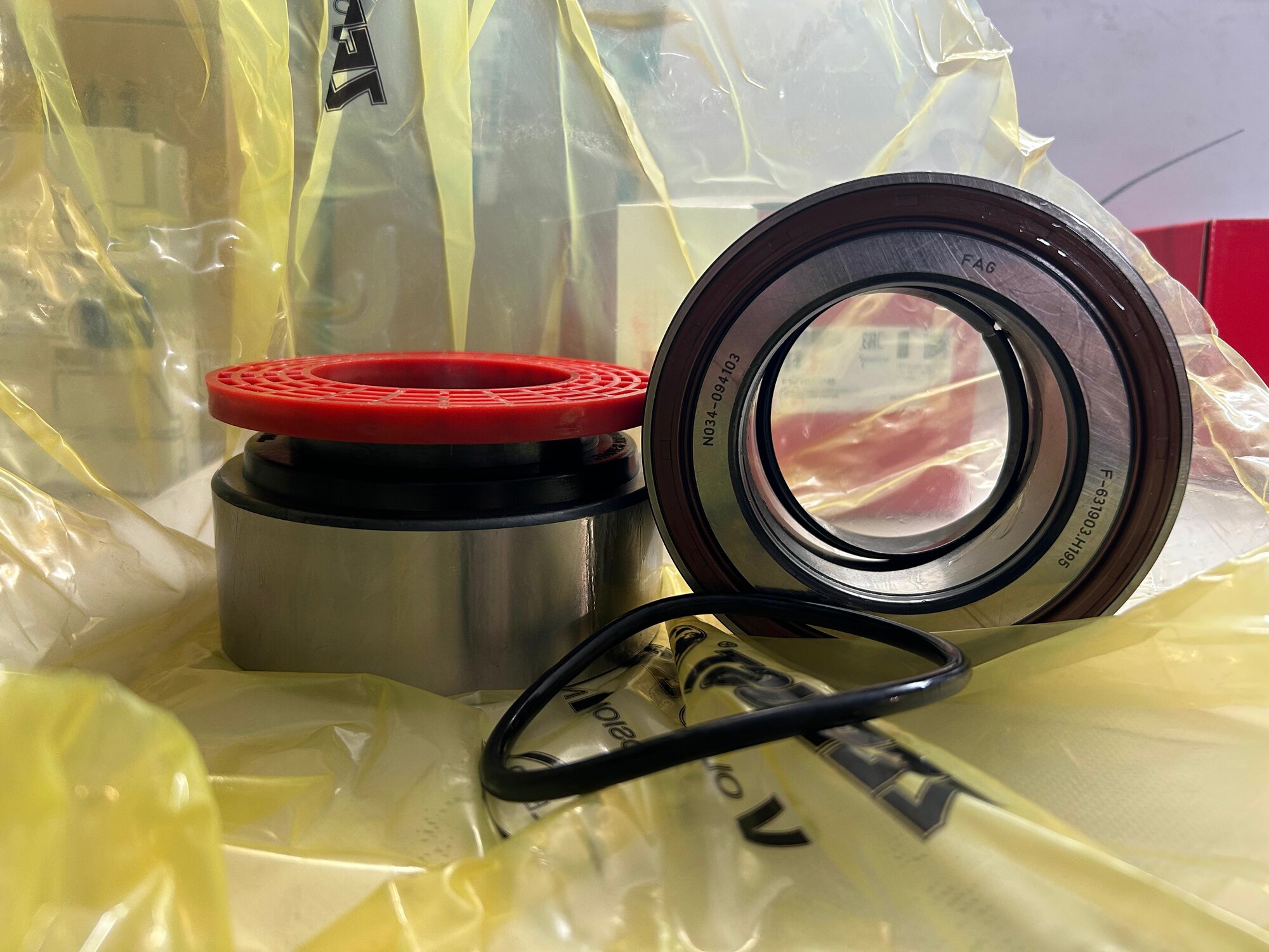 Подшипник ступицы Fag 631903H195