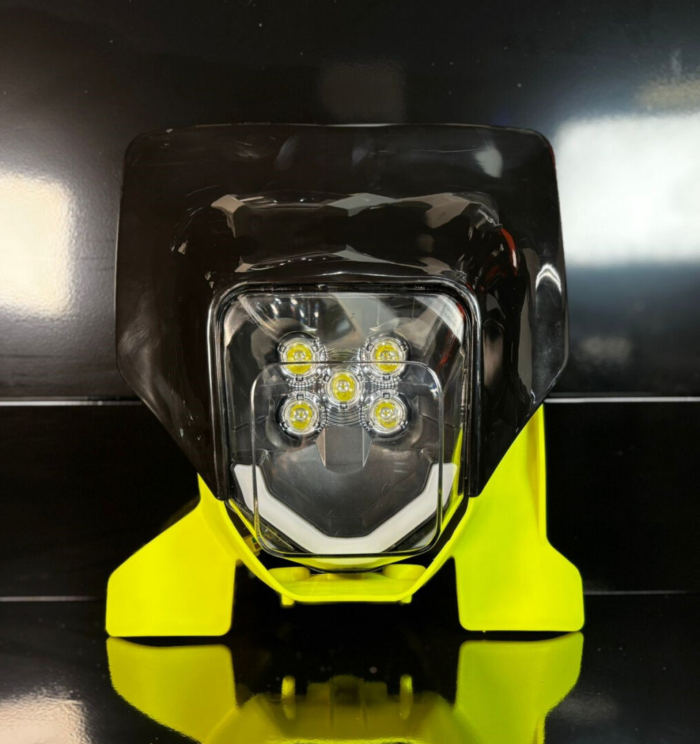 Фара в сборе LED (Husqvarna), черная, для скутера и мотоцикла