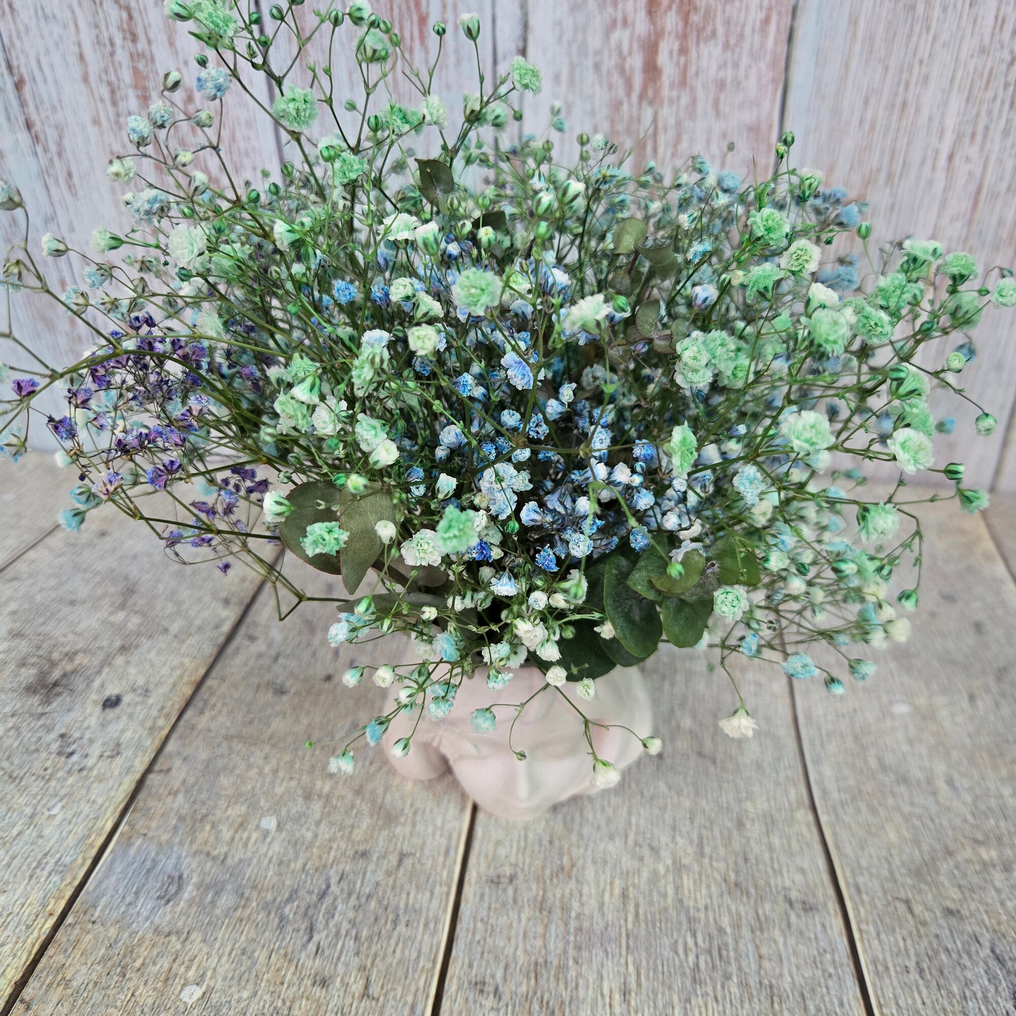 Кашпо с цветами гипсофилой / Букет живых цветов в кашпо / цветы для интерьера