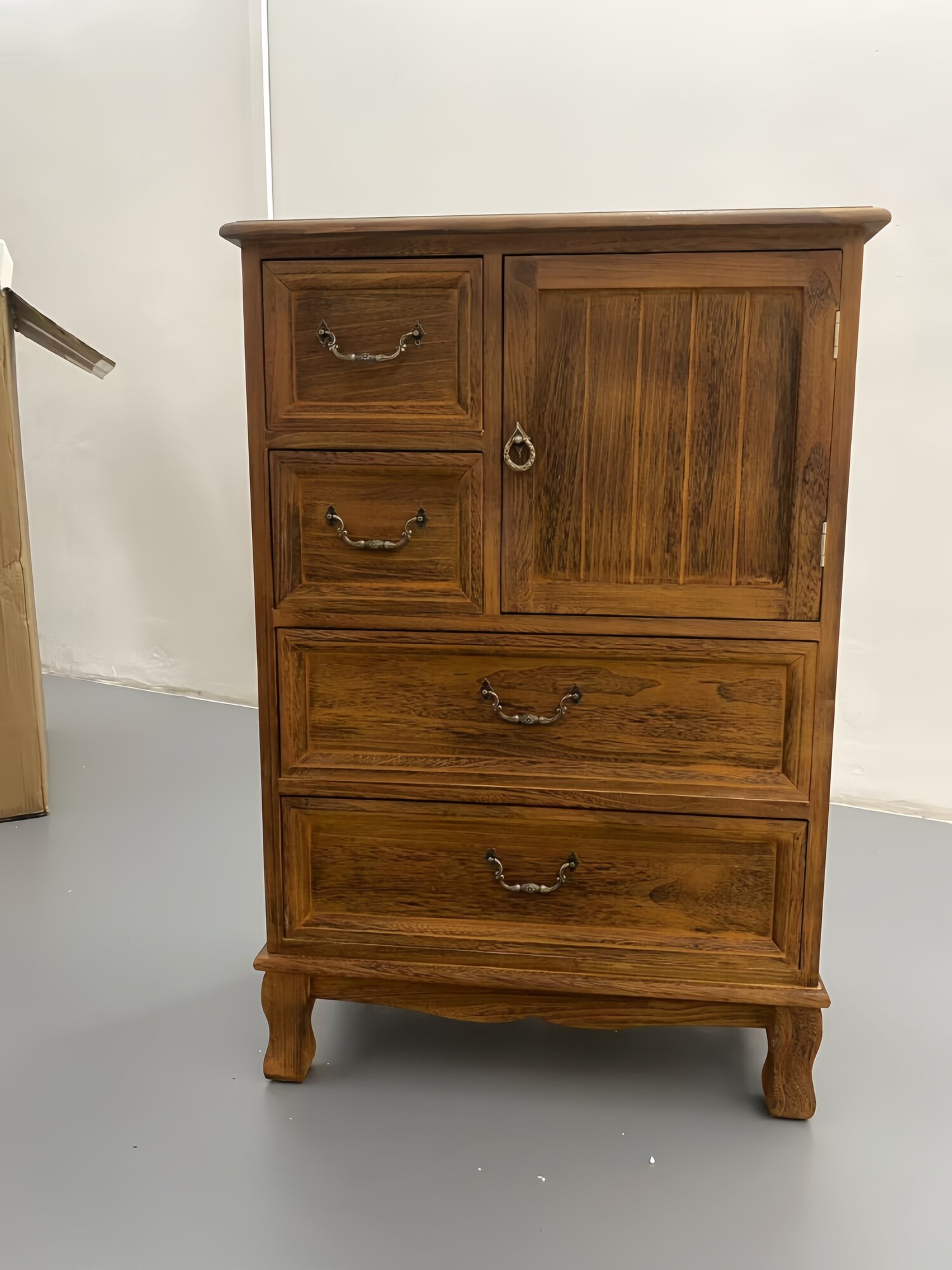 Комод, для дачи, материал: массив дерева/фанера, 58х32х83,5 см