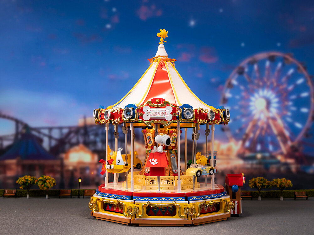 Конструктор Pantasy Snoopy 86904 Конструктор Снупи: Веселая карусель