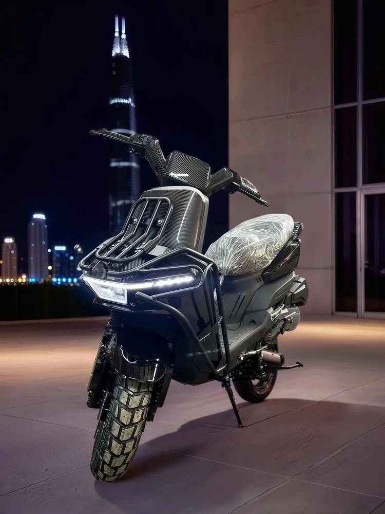 Скутер VECTOR 2 BLACK 150 см3 (49,9 см3)