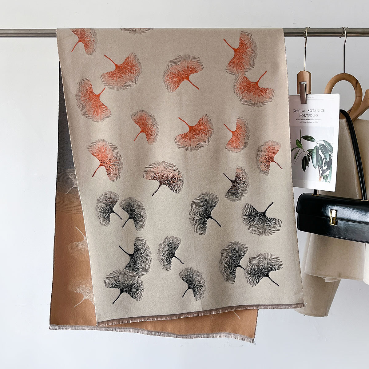 Комплект с шарфом для женщин