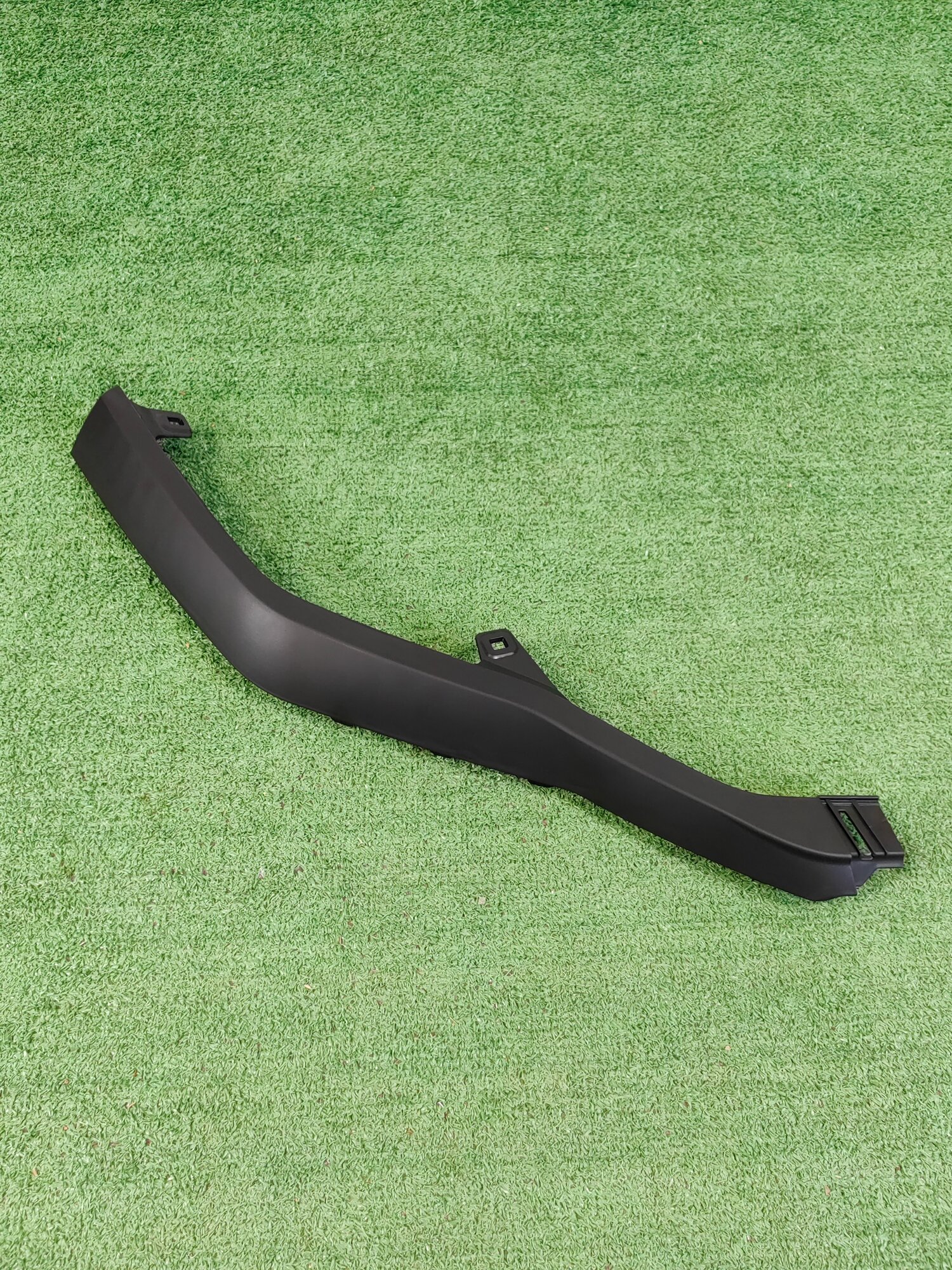 Toyota Накладка бампера переднего левая нижняя Lexus RX 5243848020