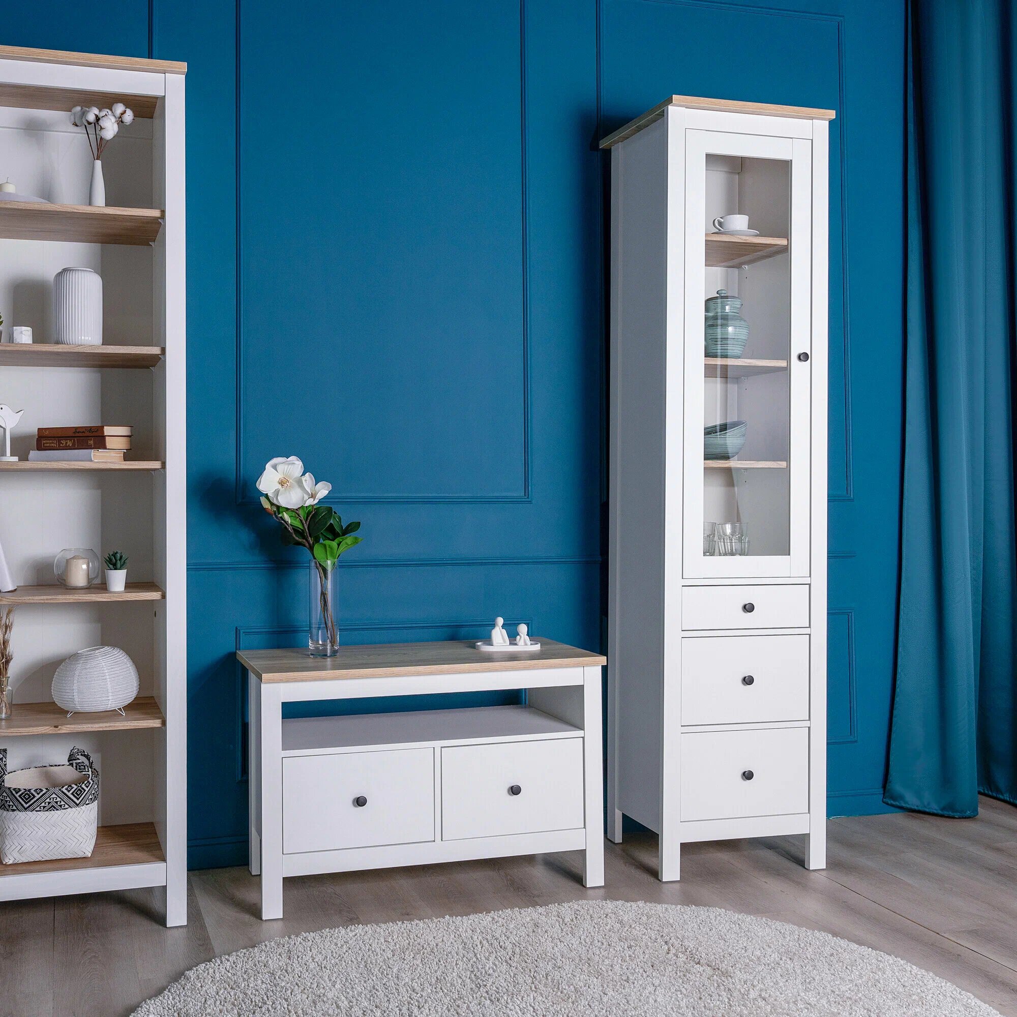 Шкаф витрина "Сага", сервант, белый ясень, 3 ящика, 3 полки, шариковые направляющие с доводчиком, 50 см х 41 см х 216 см