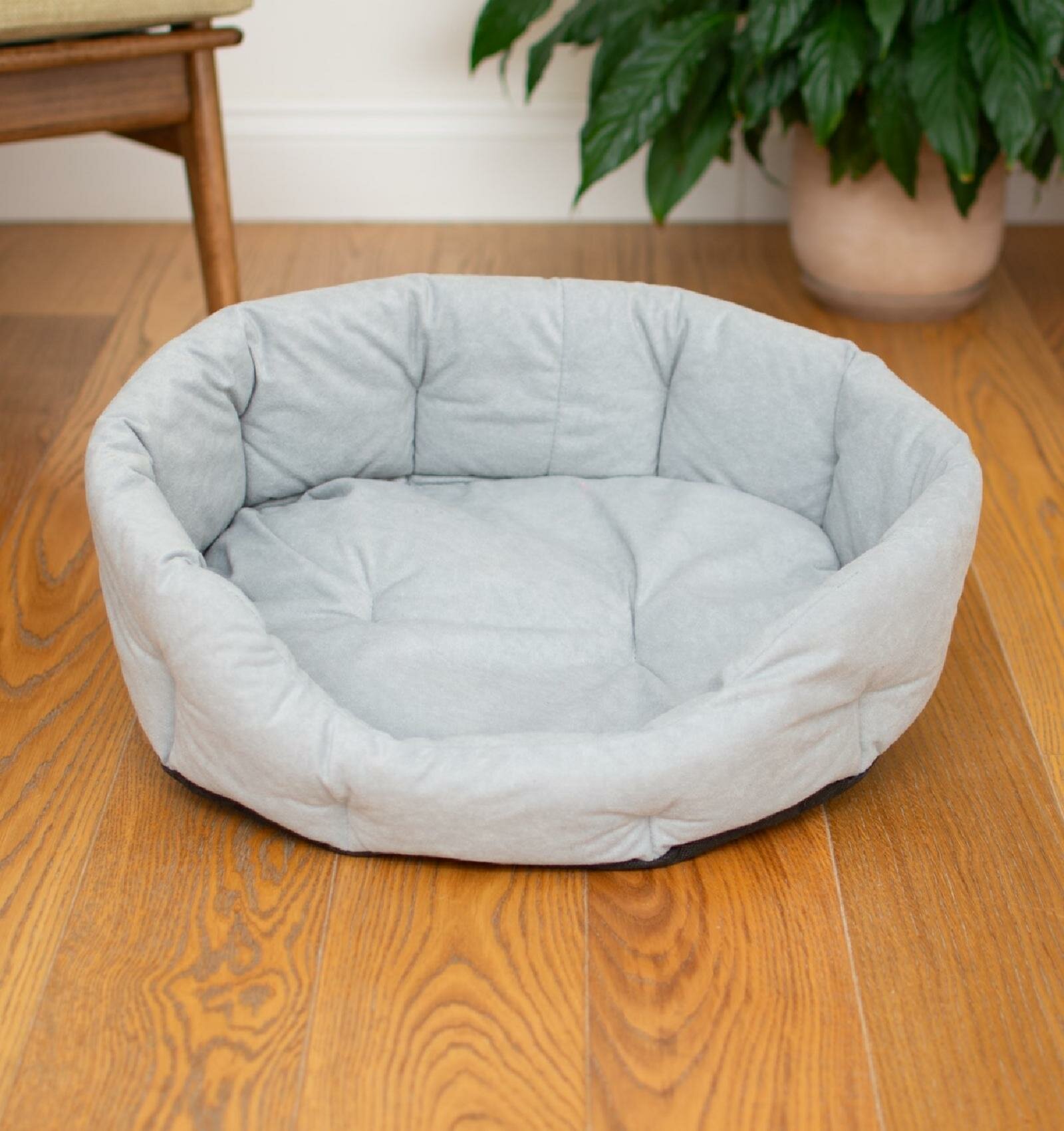 PETSHOP Лежак для собак и кошек овальный с подушкой, серый, 57х50х18 см