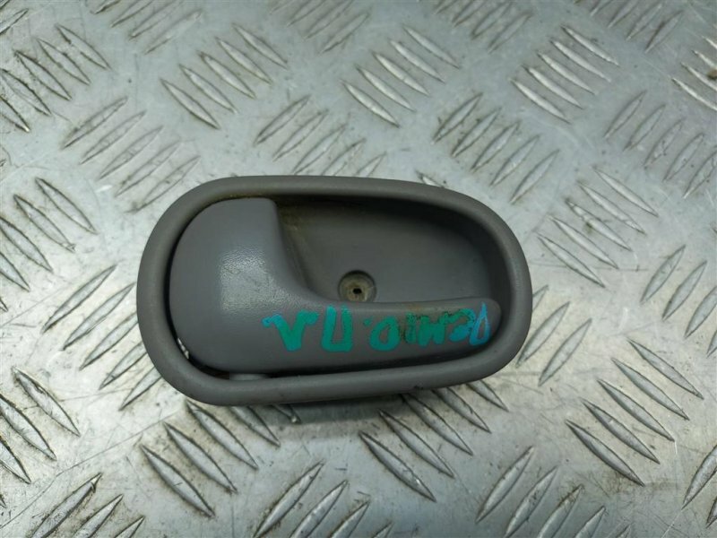 Б/У Ручка двери передней внутренняя левая Mazda Demio 1 DW3W / Мазда Демио 1 DW3W 1.3 1999