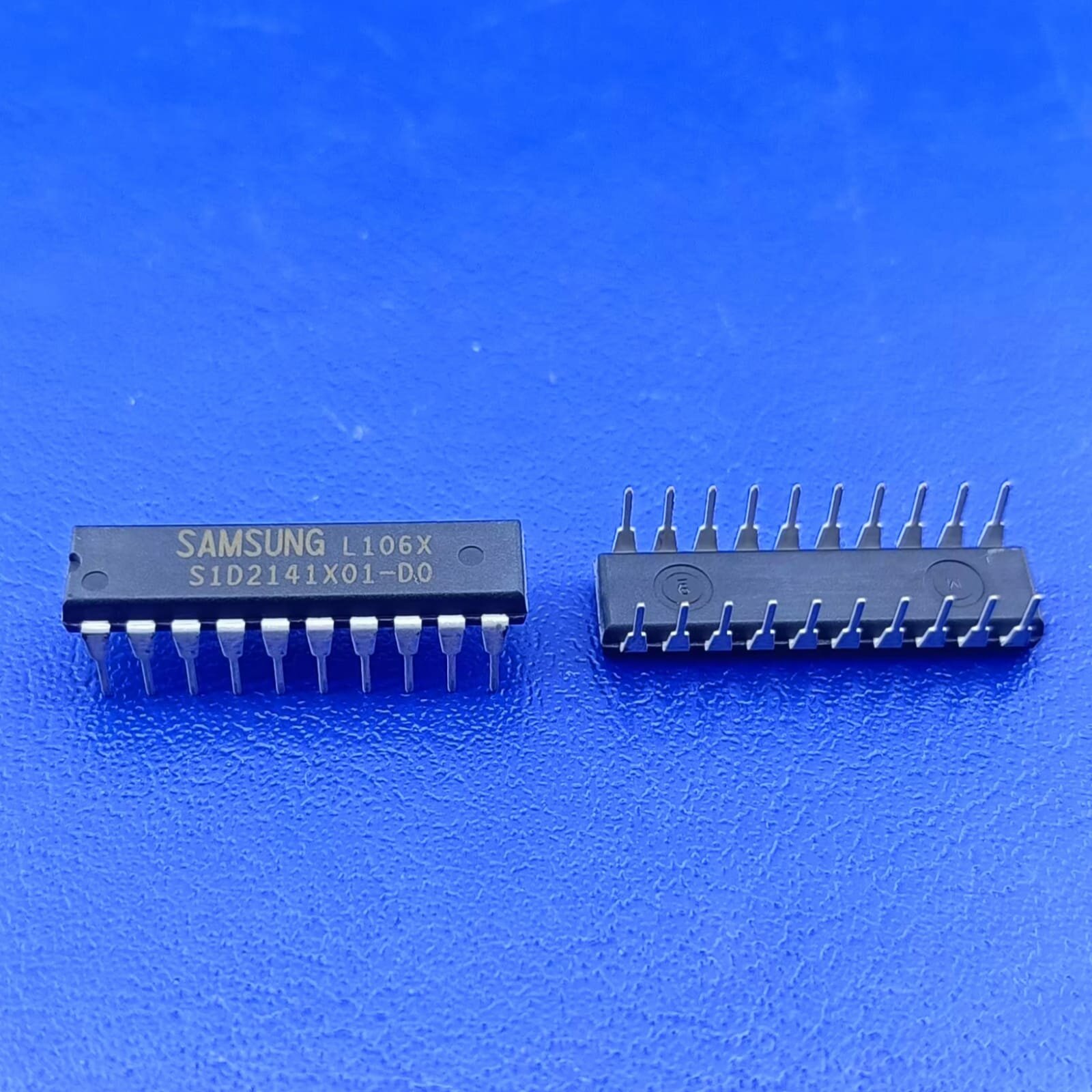 1 штука KA2141 20-DIP-300A S1D22141X01-D0 L106X Высокочастотная система видеоусилителя для монитора KA 2141