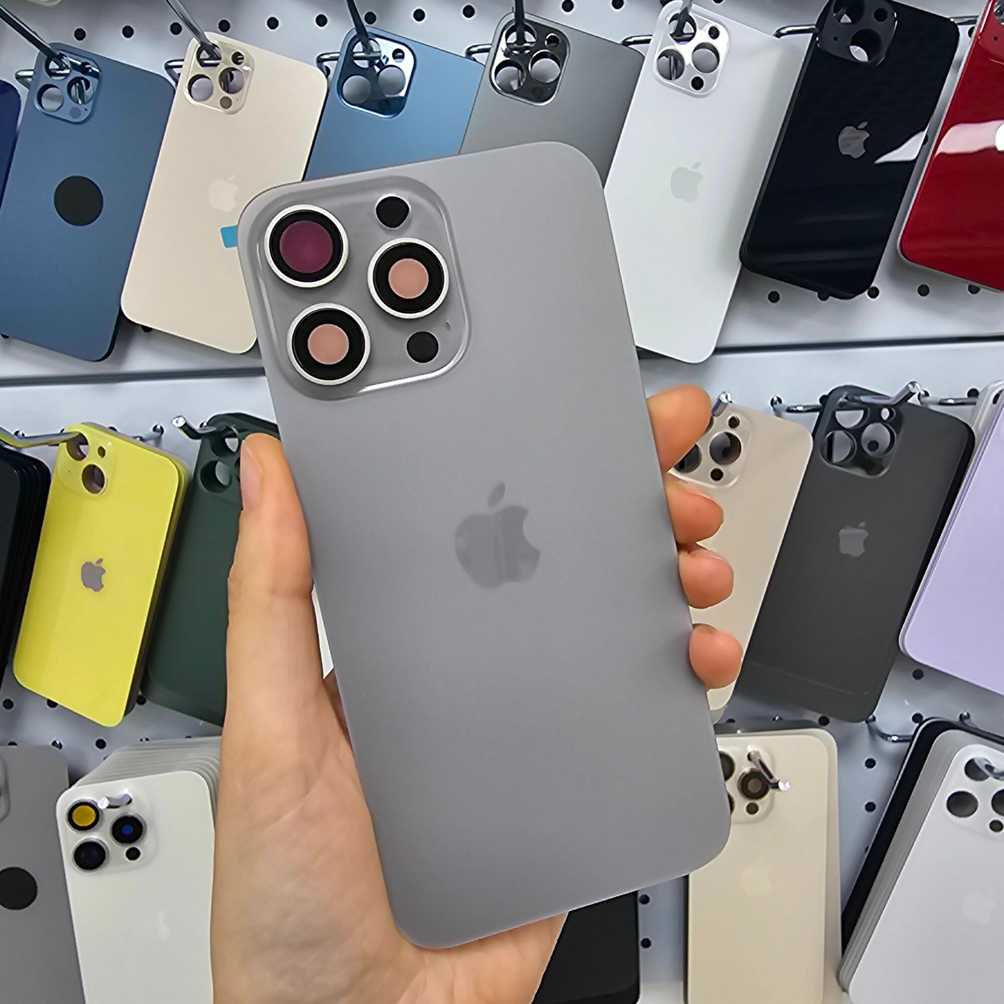 Крышка задняя для iPhone 15 Pro Max, титан , стекло , матовое покрытие