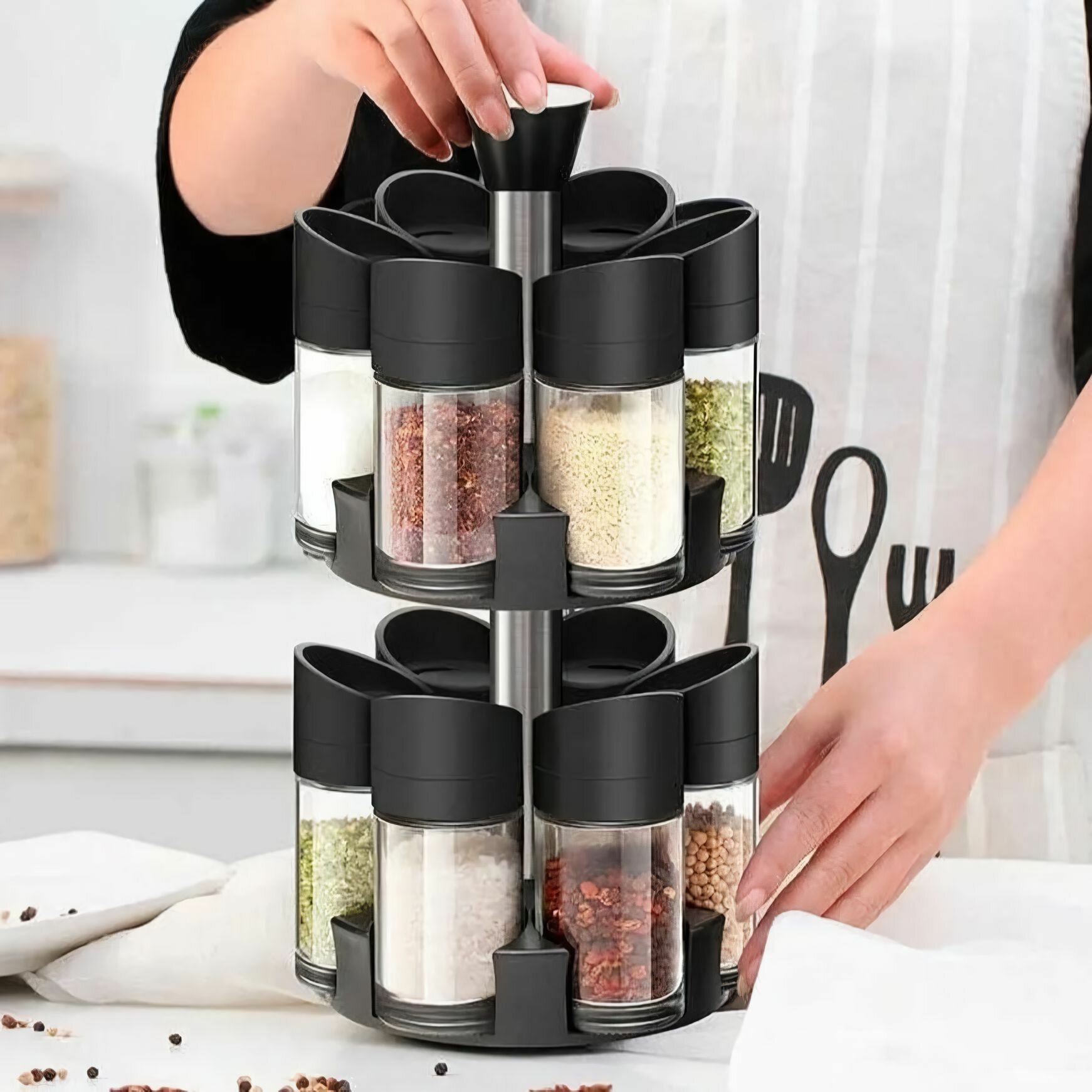 Набор для специй и приправ из 12 емкостей на вращающейся подставке
