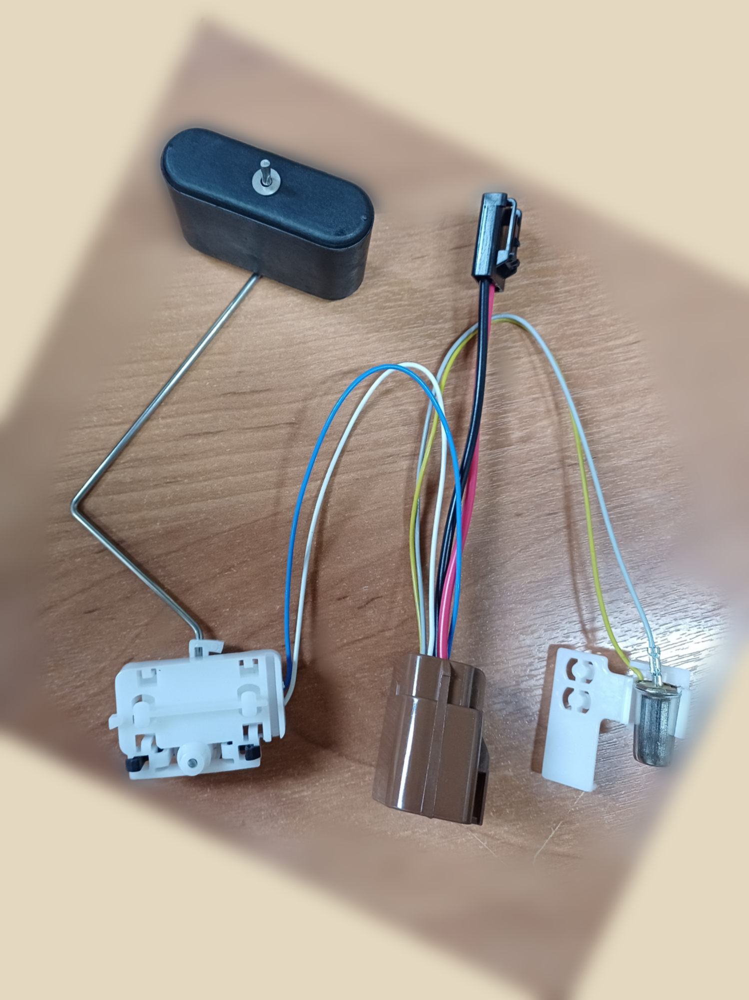 Датчик уровня топлива Daewoo Matiz(Weismo), артикул 96870485