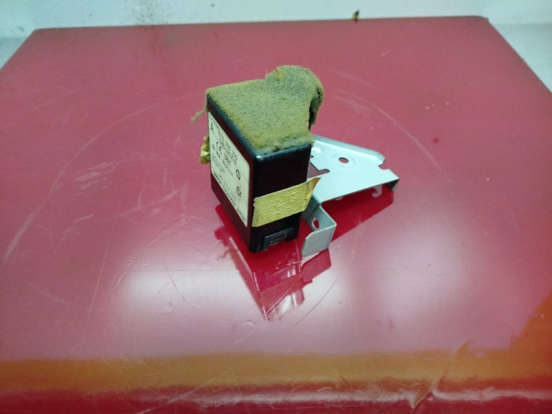 Блок управления безключевым доступом Mazda Mpv LD63-67-5D0