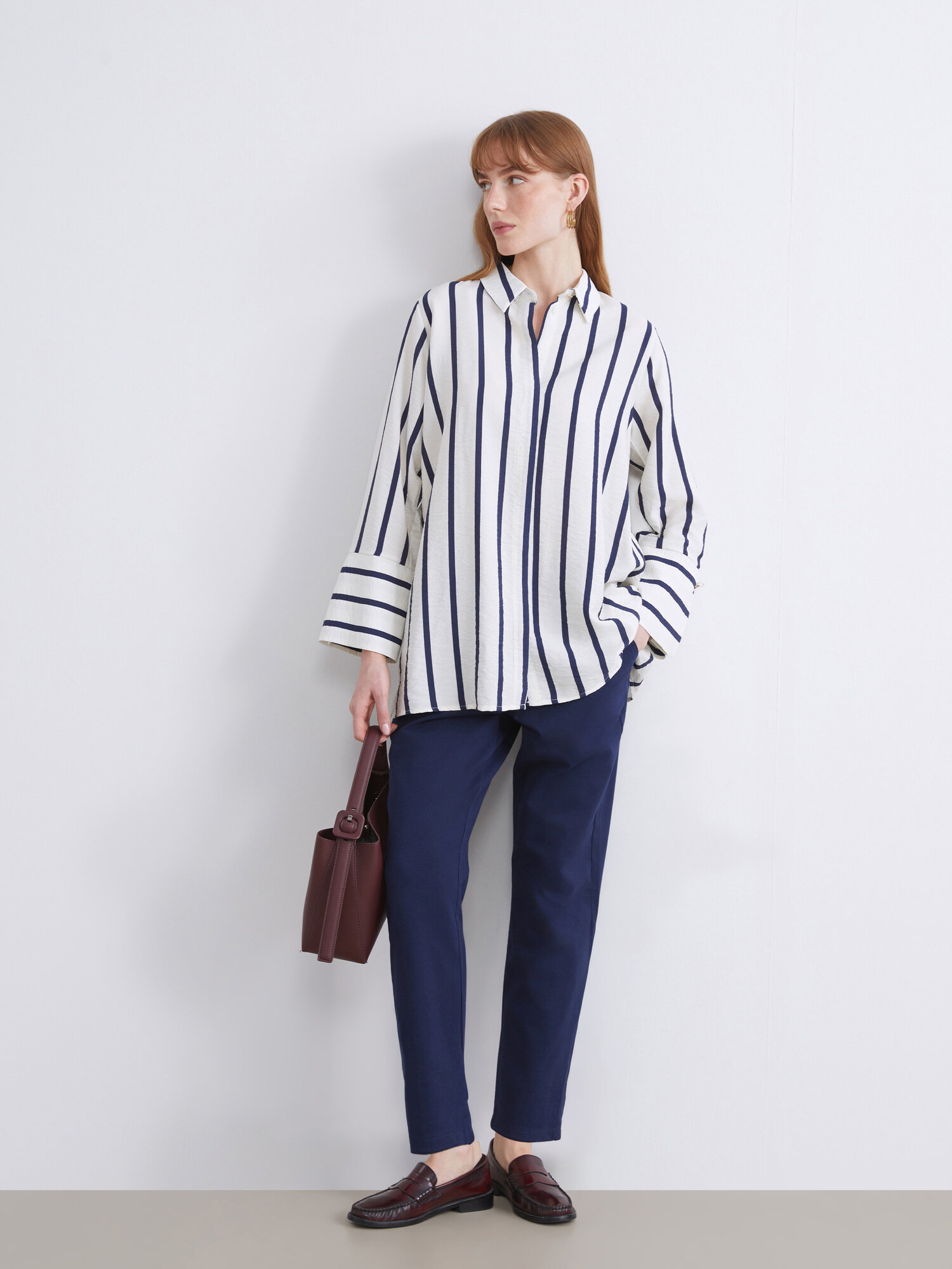 Джинсы широкие 