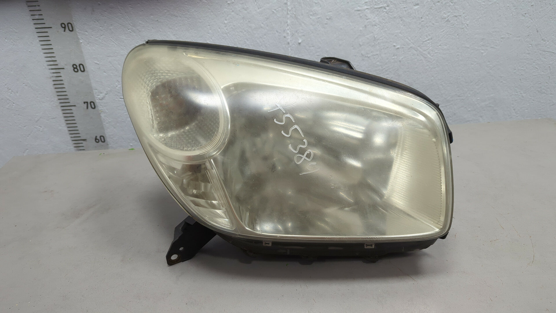 Фара (передняя) правая Toyota RAV 4 Б/У