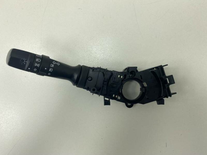 Переключатель поворотов подрулевой Kia Sportage 3 SL 2010-2015 кат.номер: 934101M631