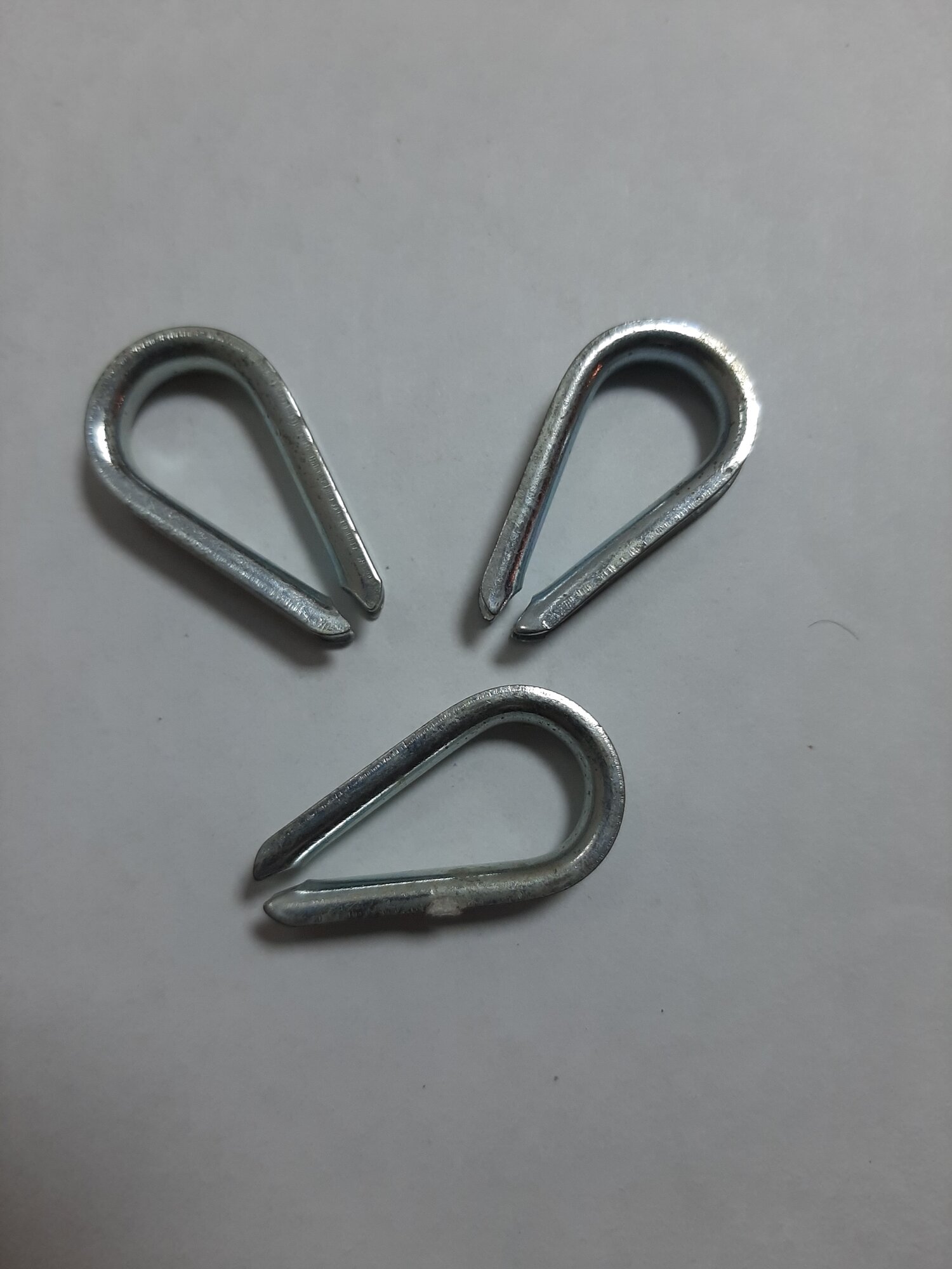 Коуш 4 мм для крепления троса, в комплекте 3 штуки.