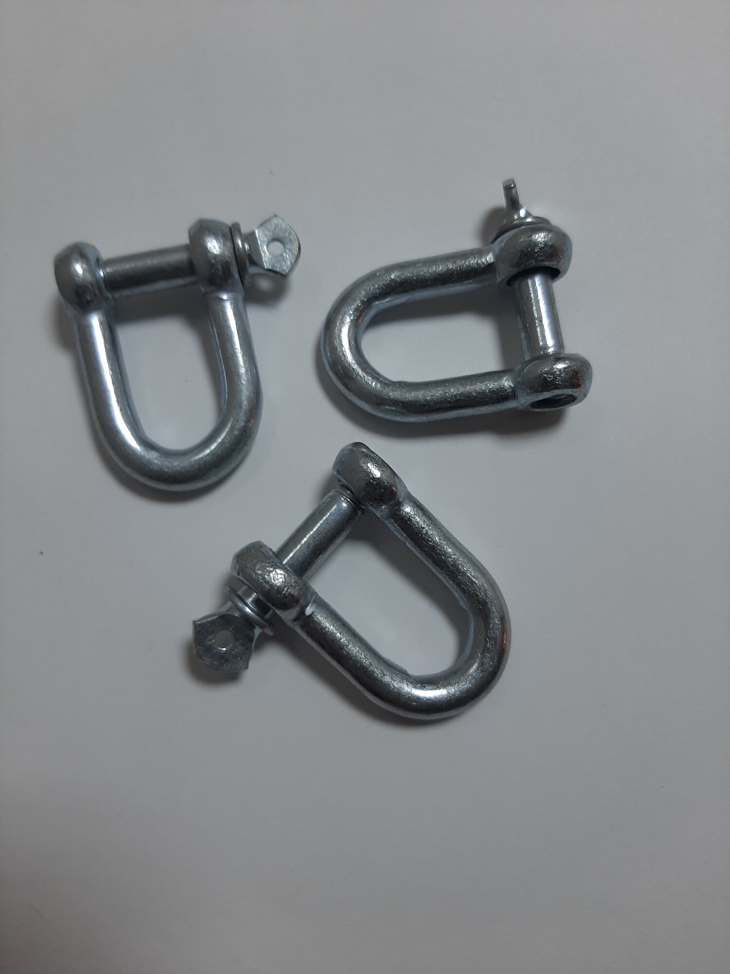 Скоба такелажная 8 мм , в комплекте 3 штуки.