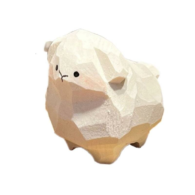 Деревянная фигурка ягнёнка