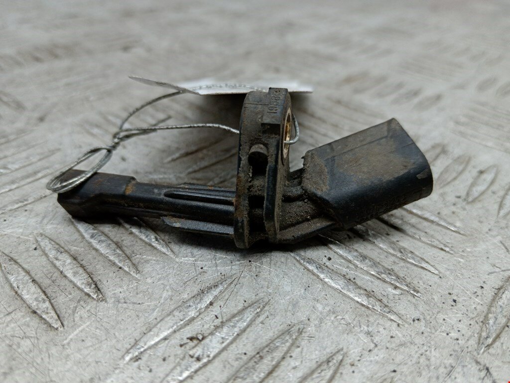 Датчик ABS задний Volkswagen Golf 5 WHT003858 арт. 2159426