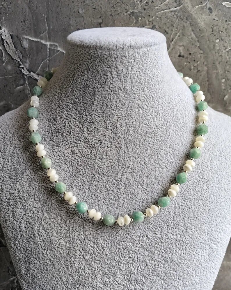 Бусы, амазонит, перламутр