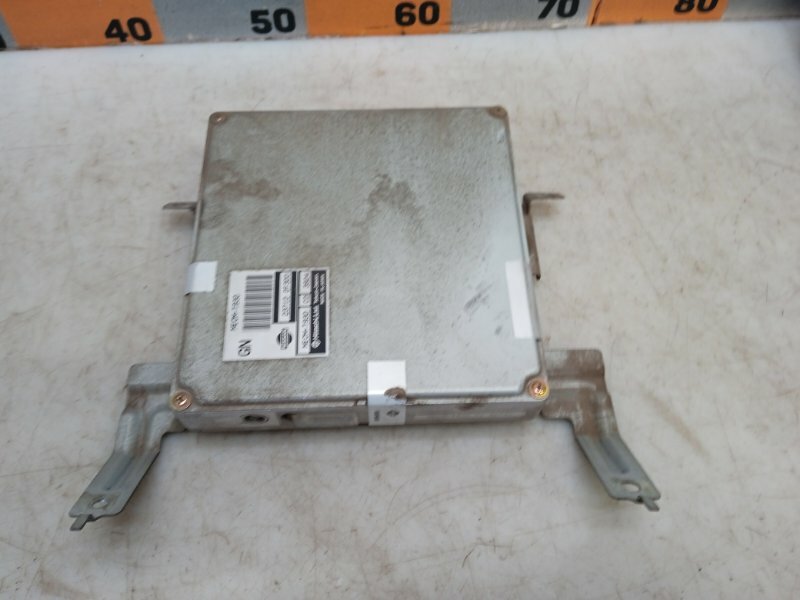 Б/У блок управления ДВС, мозги, Ниссан Террано 2 Блок управления двигателем Nissan Terrano II 1994 2, R20 305319 NISSAN арт...