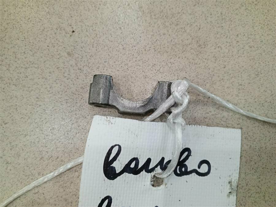 Бугель распредвала от Volvo XC90 2002-2014