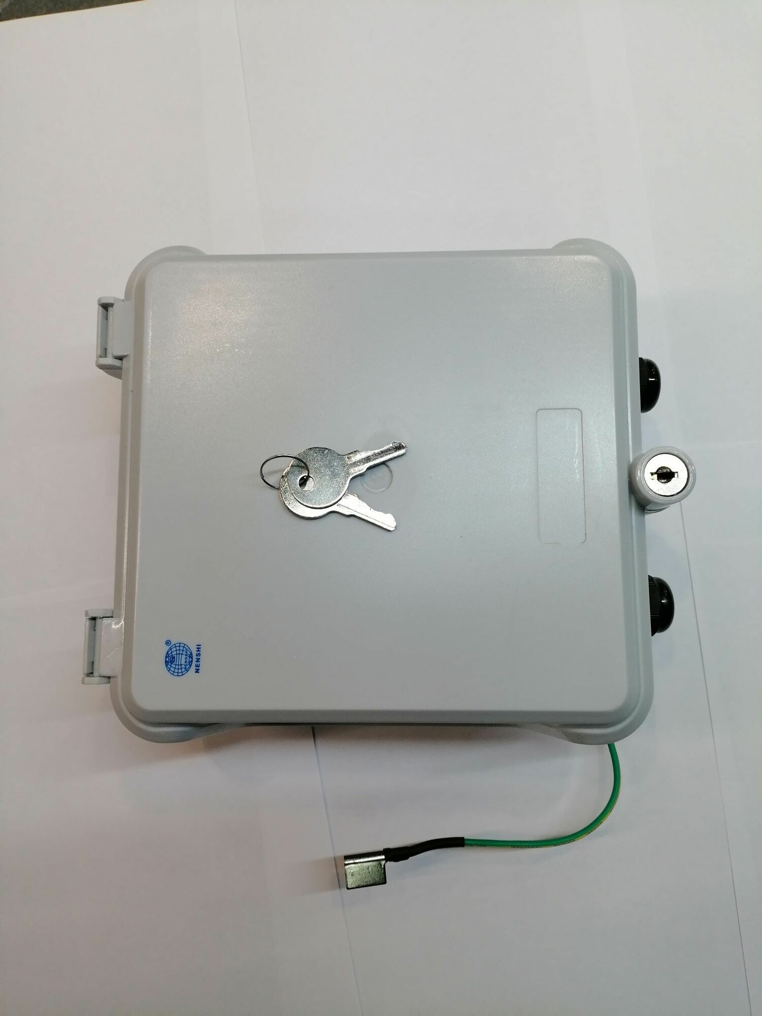 Распределительный бокс Nenshi nstd-5019-50, наружный, на 5 плинтов, 50 пар. Размер: 220х190х100 мм.