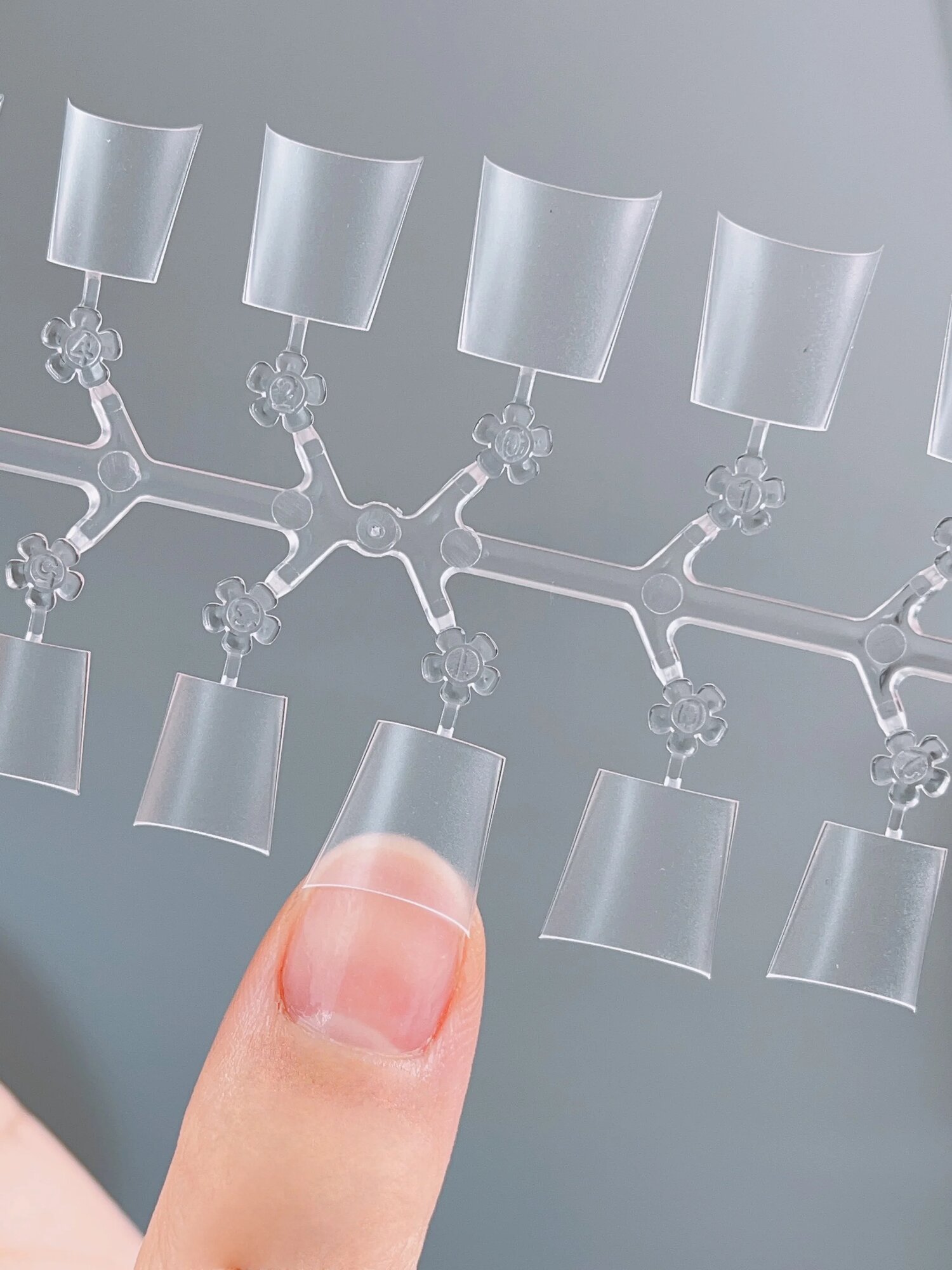 Матовые прозрачные гелевые типсы для наращивания ногтей 120 шт.