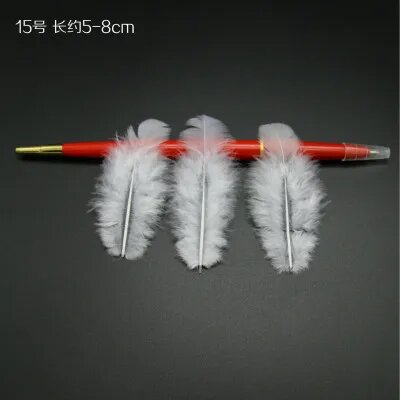 Белые окрашенные перья индюка 50 шт Белый, 5-8cm 100pcs