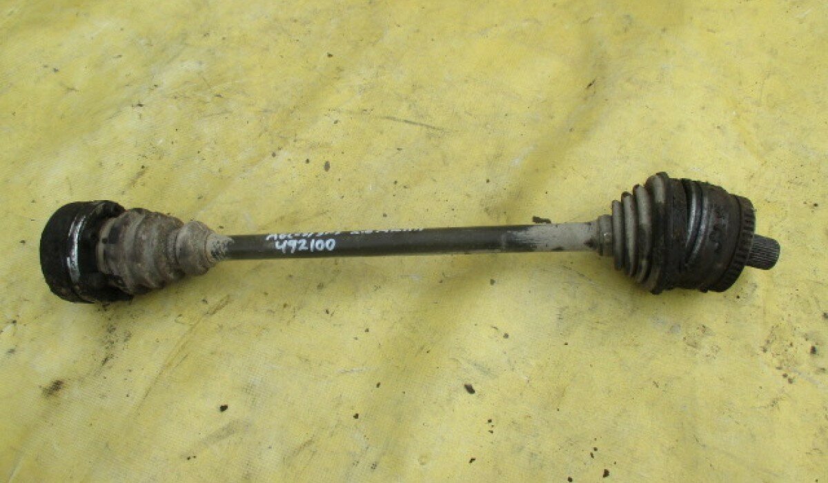 Полуось задняя A6 (C5) Audi 4B0501203C