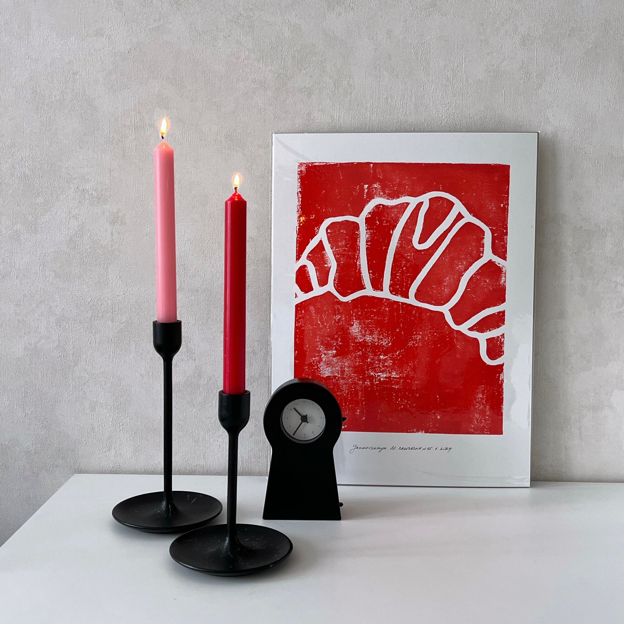 Постер "Круассан" 30х40см, ручная работа, в подарочном конверте, красный